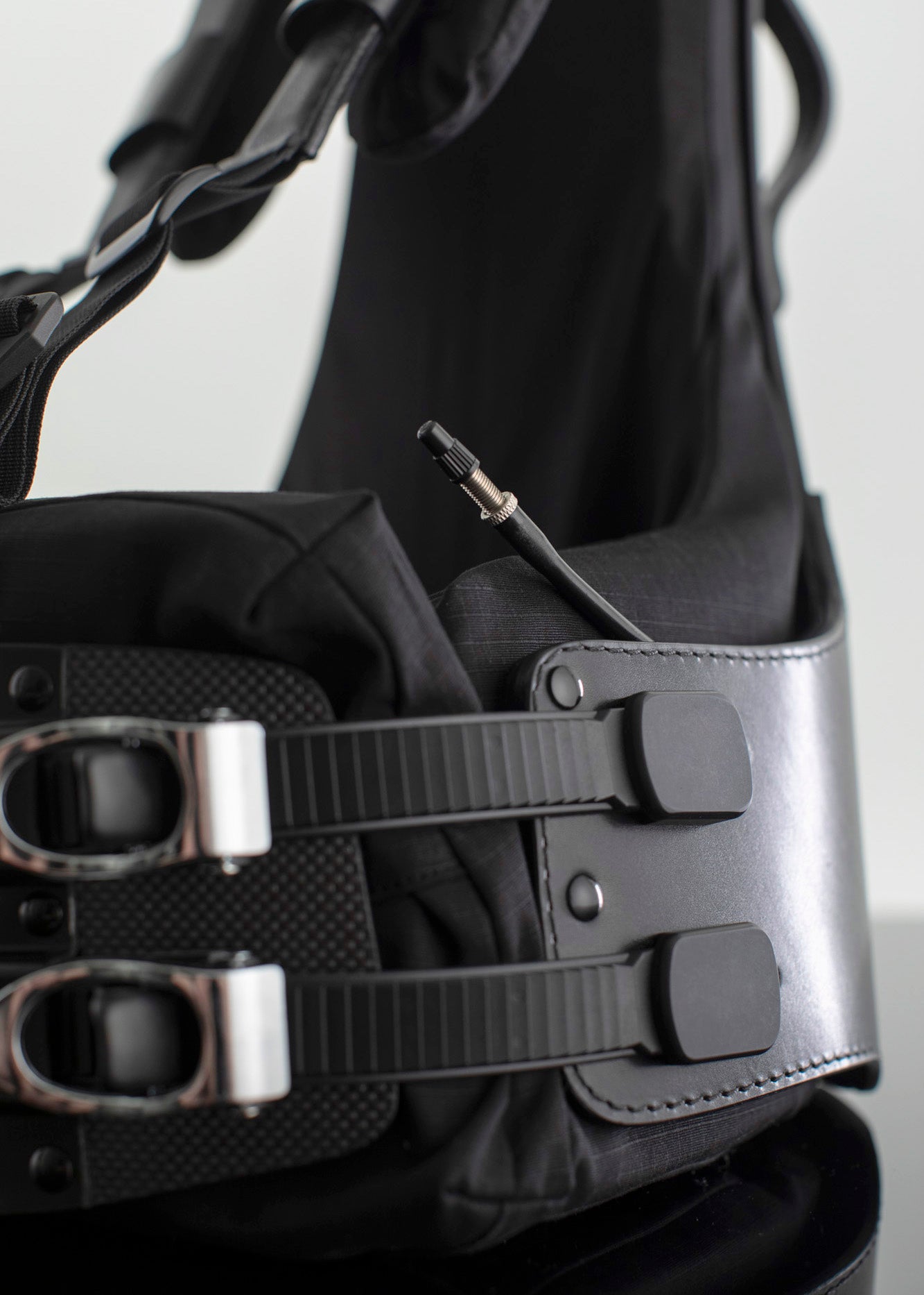 Harness Air Bladder – Walter Klassen